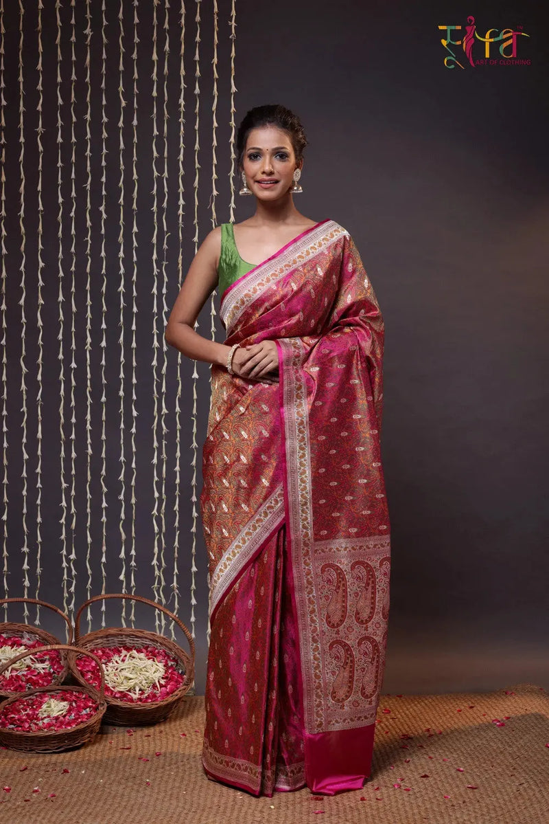 Handloom Magenta Pure Silk Tanchoi Banarasi Saree With Zari